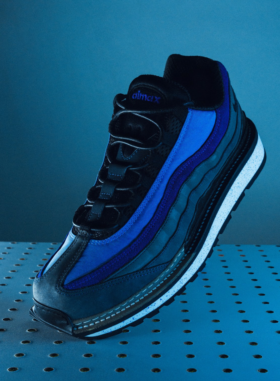 ‘KIND OF BLUE’ STASH X RECOUTURE PROJECT LED BY CO. RAMPINO – BLUE IN ...